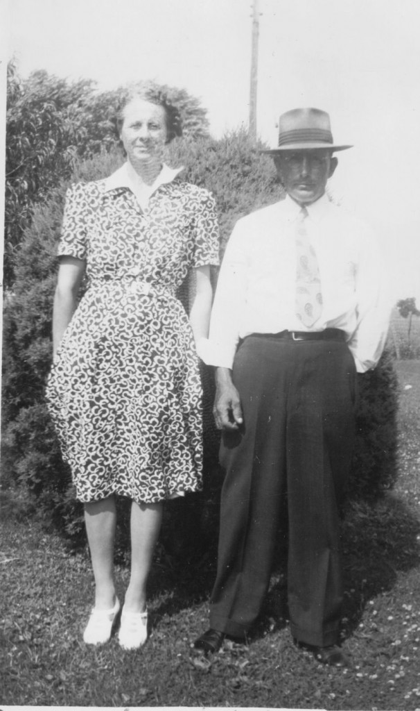Tombstone Tuesday–Theo. M. and Carrie L. Leininger – Karen’s Chatt