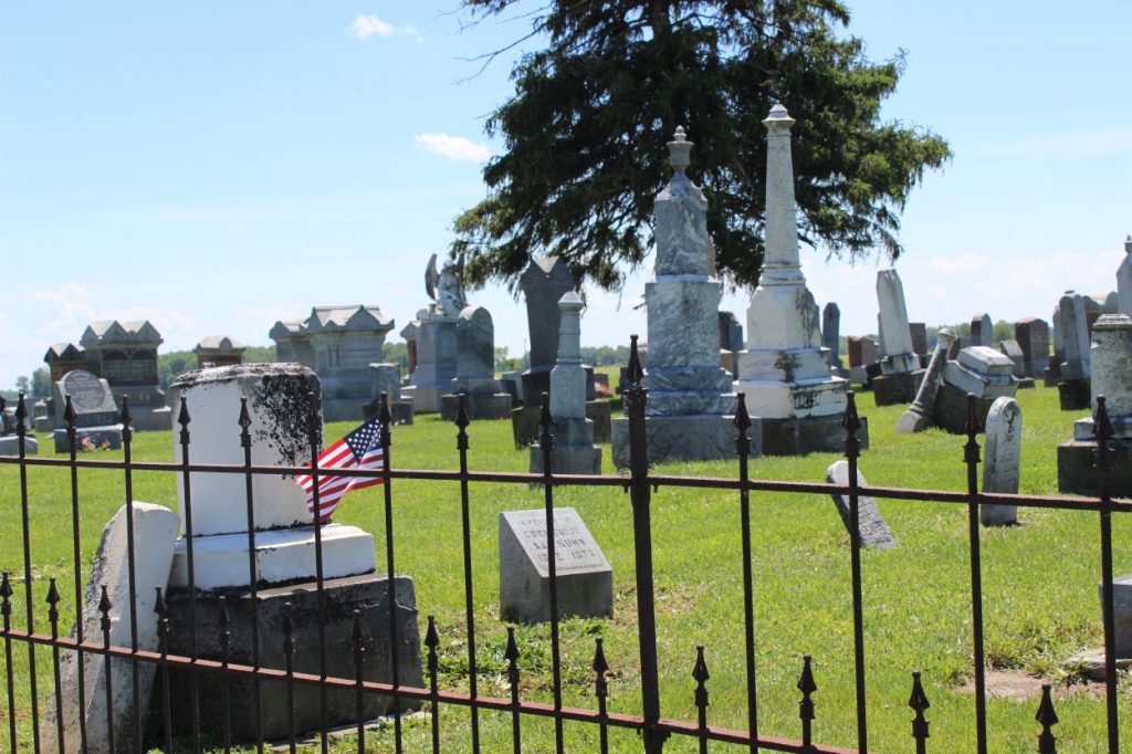 Tombstone Tuesday–Memorial Day 2017 – Karen’s Chatt