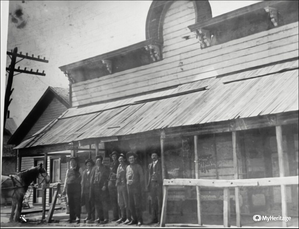 Old Photo of Chatt Bar – Karen’s Chatt