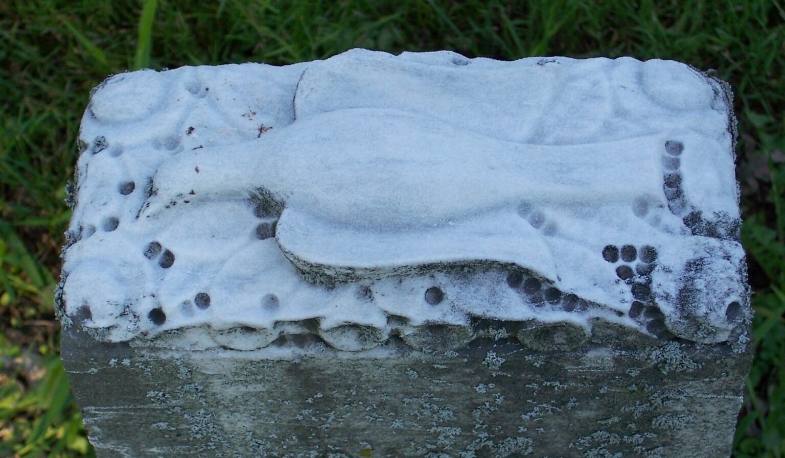 Tombstone Tuesday-Bird Symbol – Karen’s Chatt