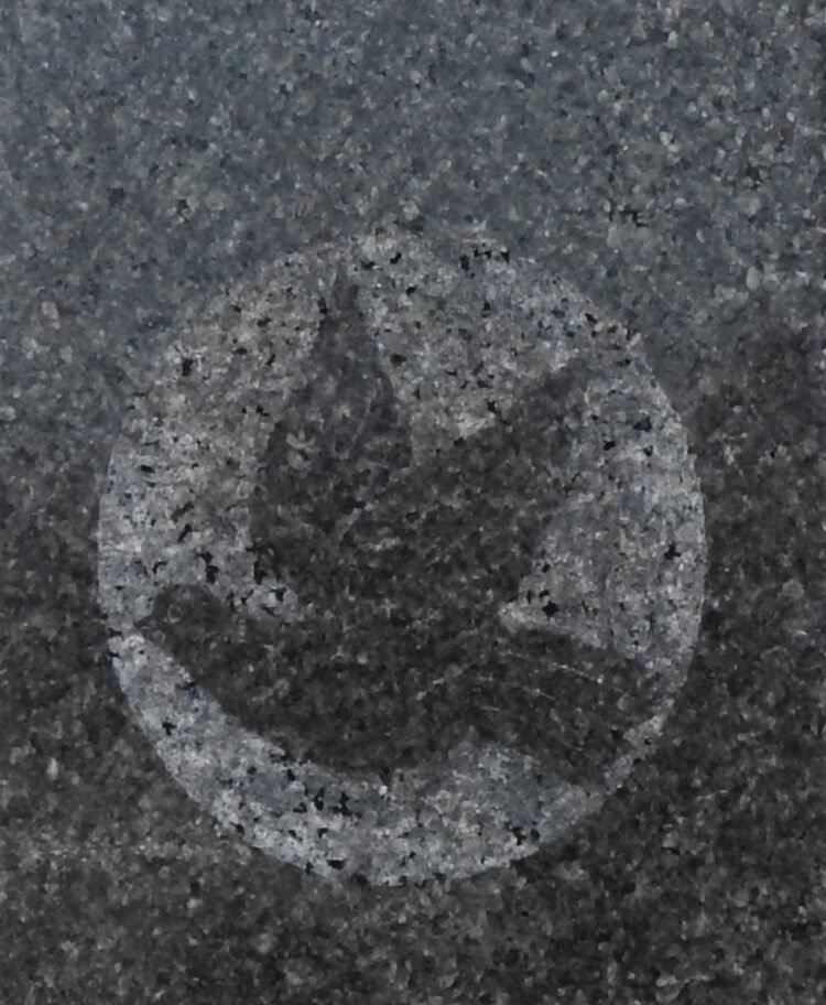 Tombstone Tuesday-Bird Symbol – Karen’s Chatt