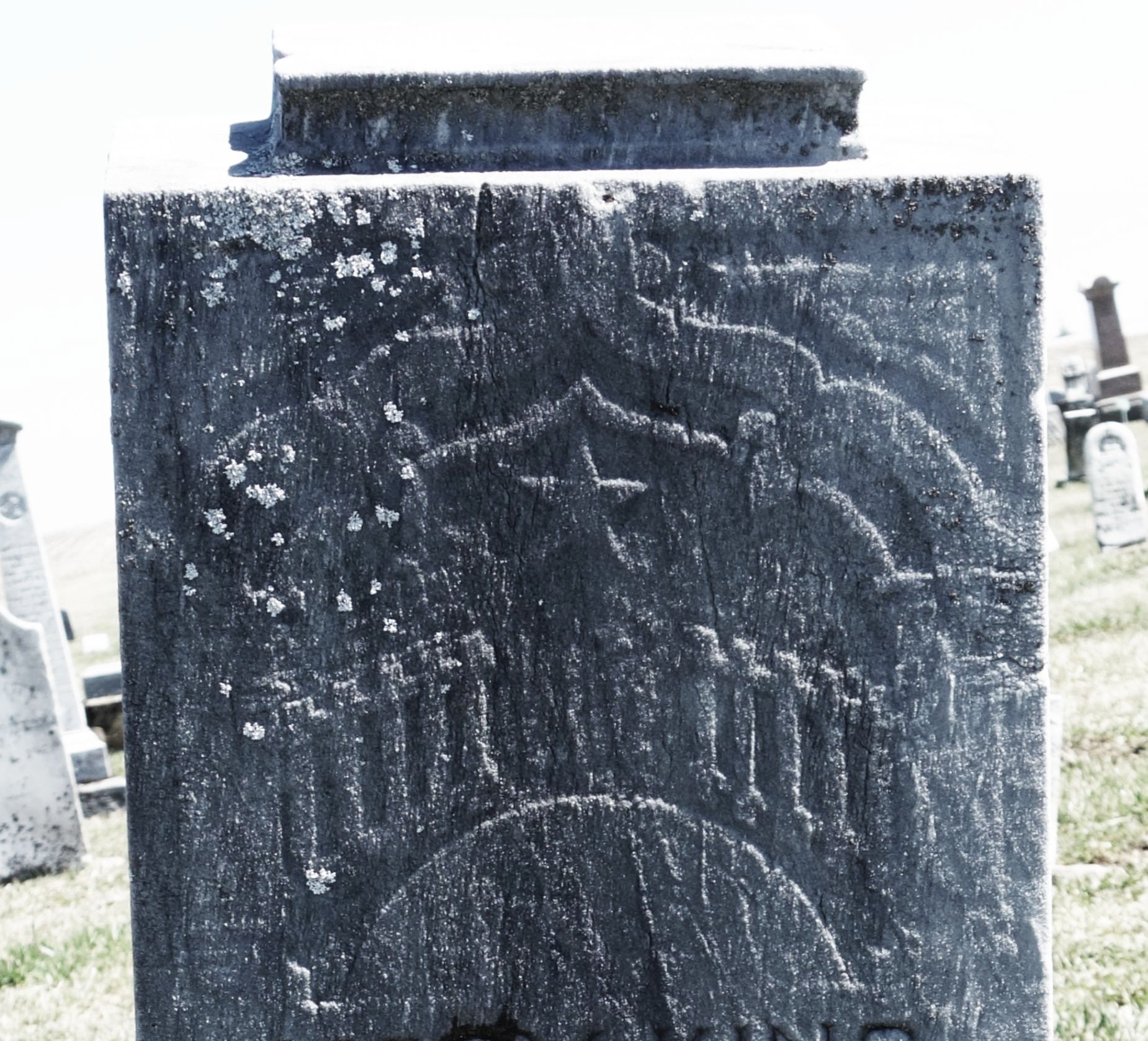 Tombstone Tuesday-Gate Symbol – Karen’s Chatt