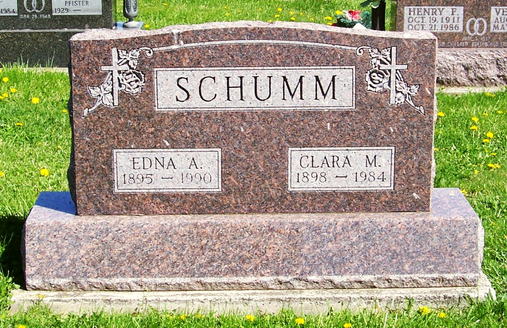 Tombstone Tuesday-Edna A. & Clara M. Schumm – Karen’s Chatt