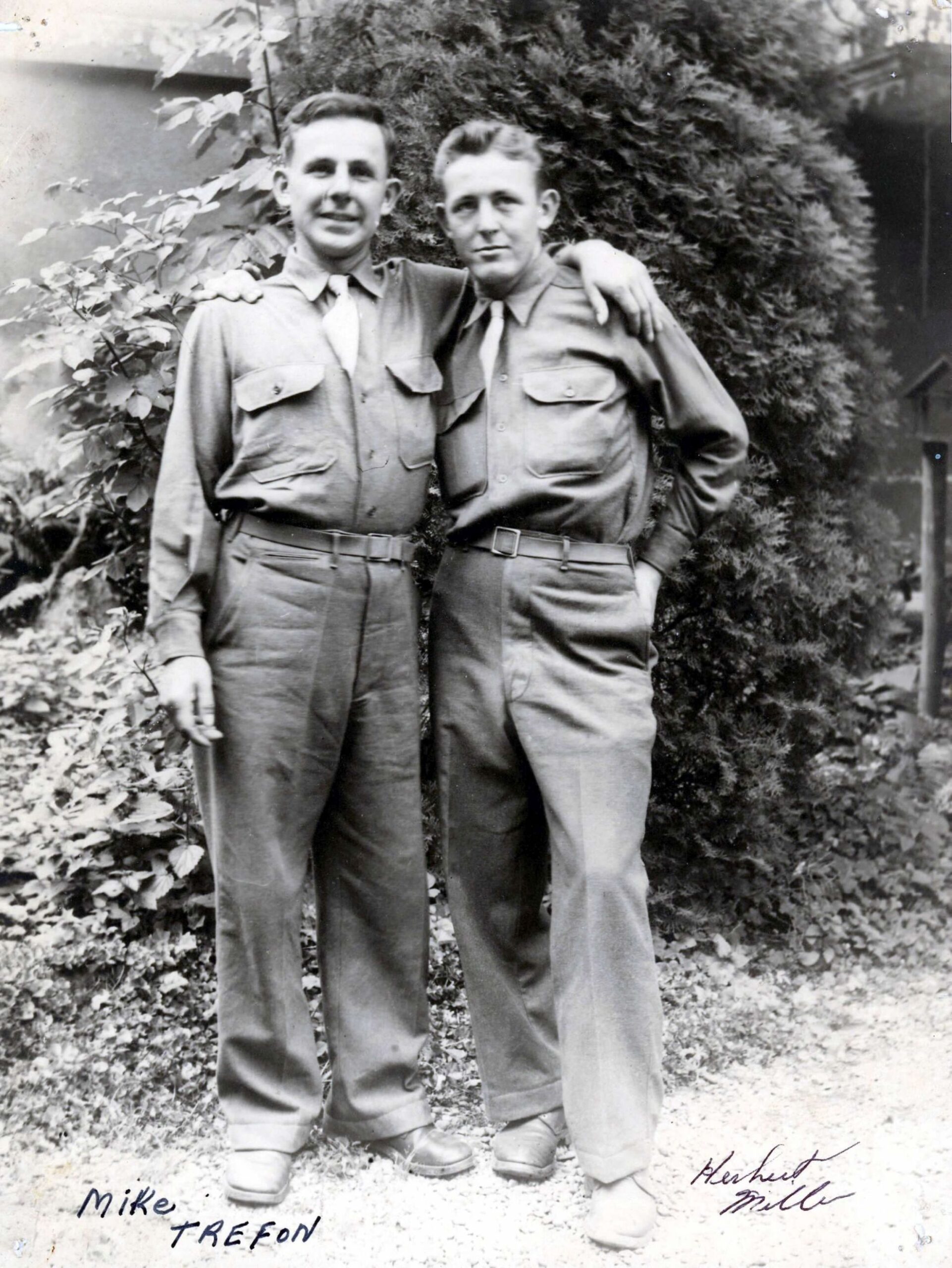 Soldier & Foxhole Buddy – Karen’s Chatt