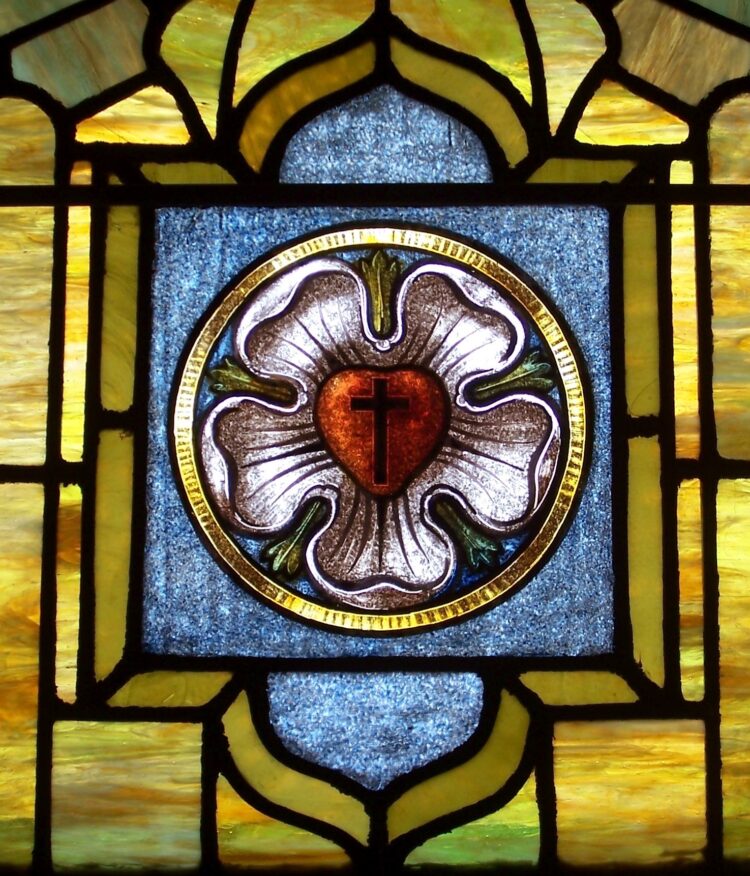 Tombstone Tuesday-Luther Rose Symbol – Karen’s Chatt