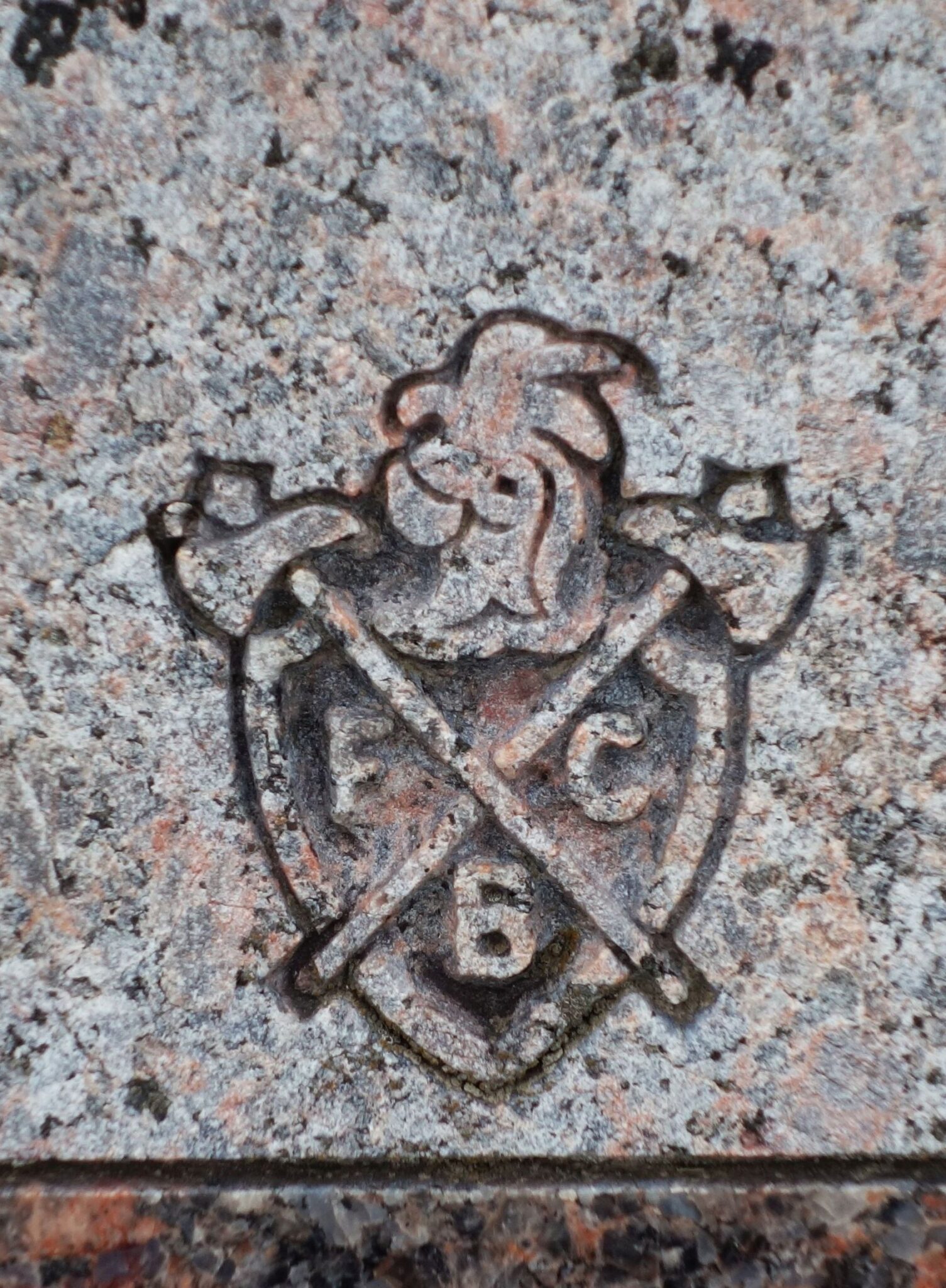 Tombstone Tuesday-Knights of Pythias Flag Staff – Karen’s Chatt