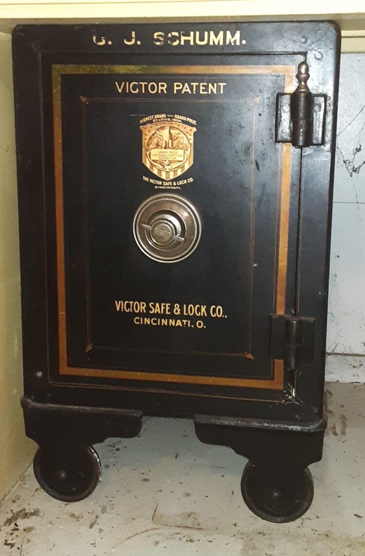 Safe Keeping – Karen’s Chatt